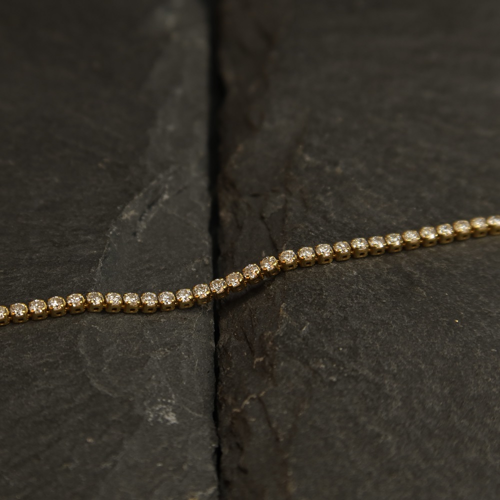 18ct Yellow Gold Bracelets With Diamond Stones | Online UK