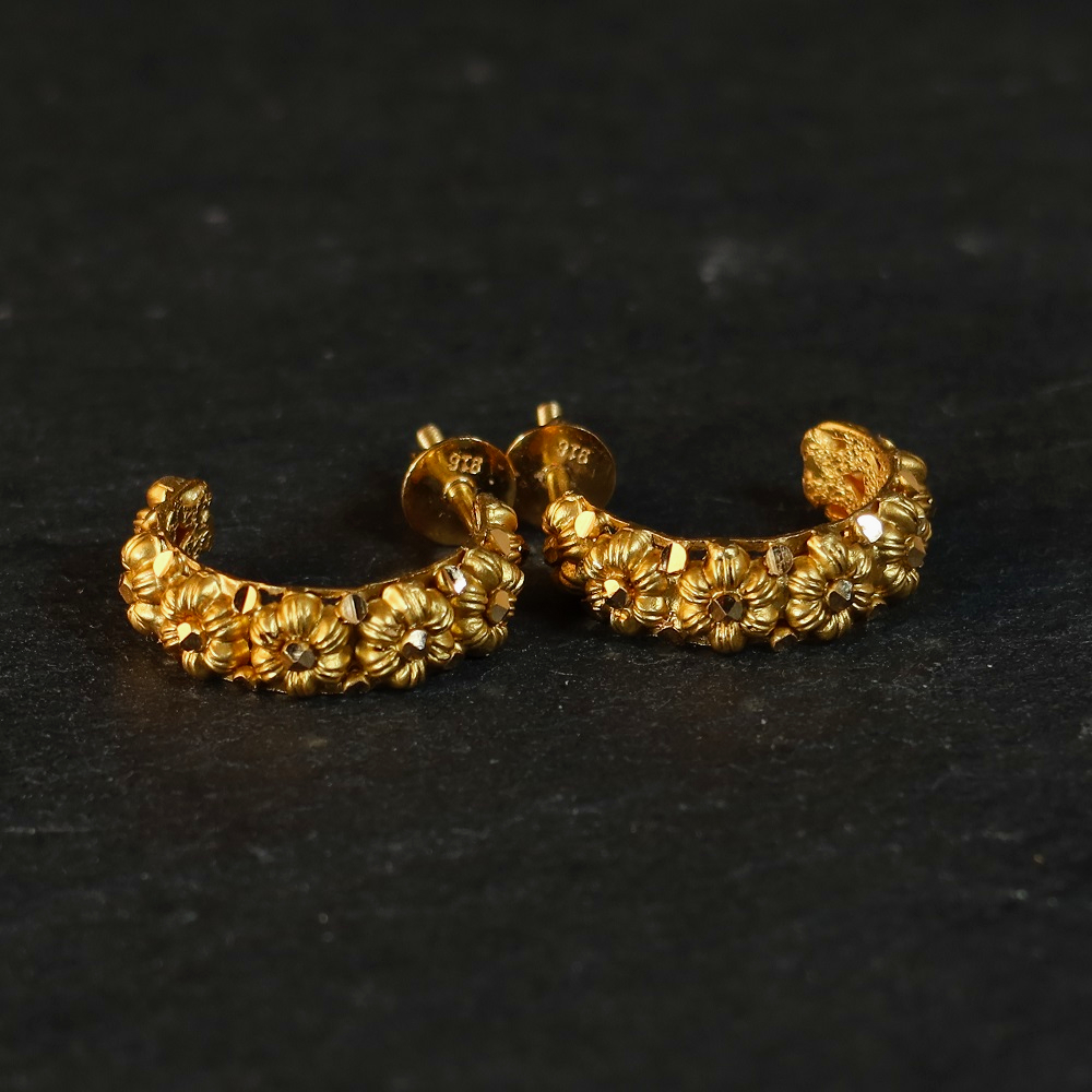 Buy 4.75mm 22ct Gold Rosette Fancy Stud Earring UK